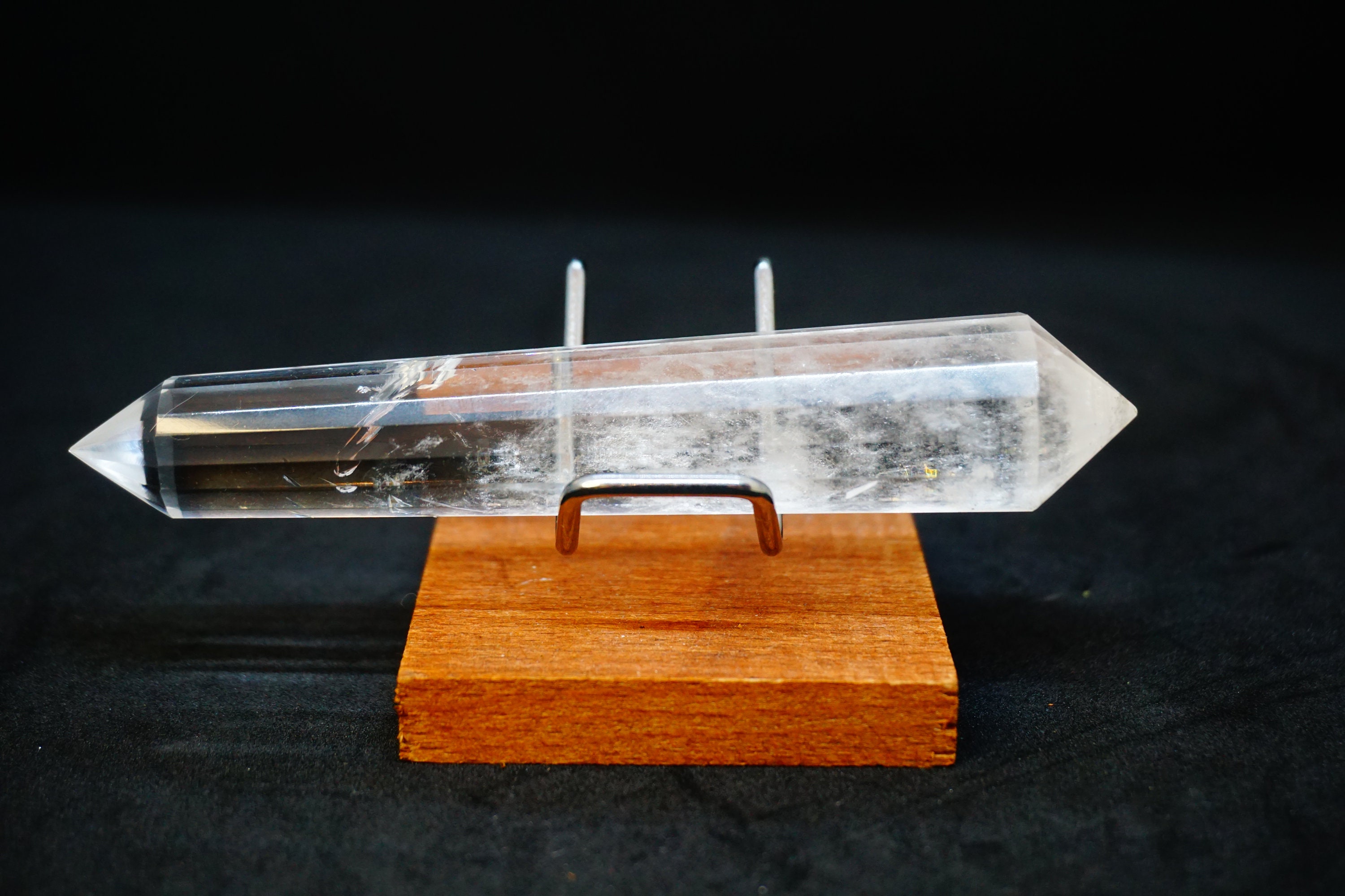 Vogel Quartz 71.5 Grams 16 Faces With Rainbow. - Etsy