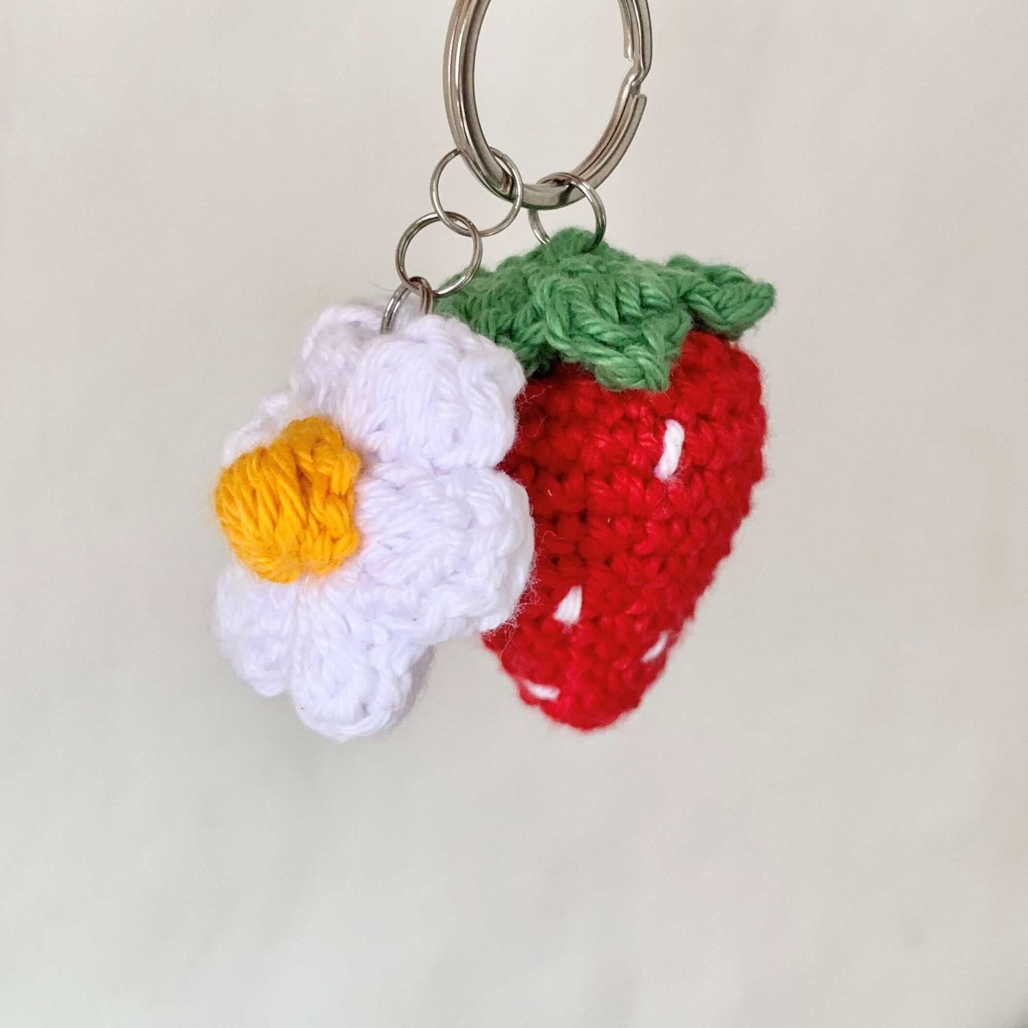 Strawberry Keychain, Crochet Aesthetic Keychain, Kawaii Bag Charm ...