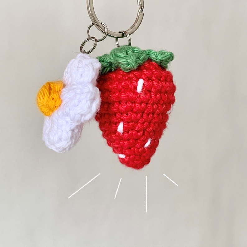 Strawberry Keychain, Crochet Aesthetic Keychain, Kawaii Bag Charm ...