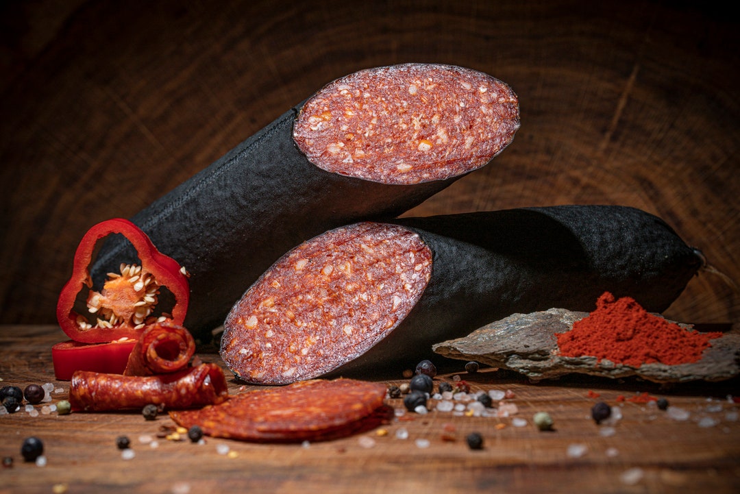Paprikasalami, groß | ungarische Salami | ungarische Wurst Spezialität ...