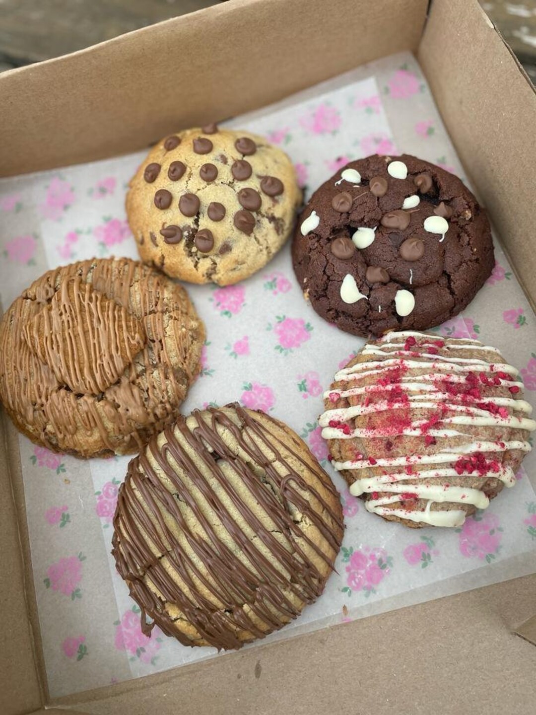 Colourful NYC Cookie Box, Nutella, Biscoff, Lotus, Chocolate Chip ...
