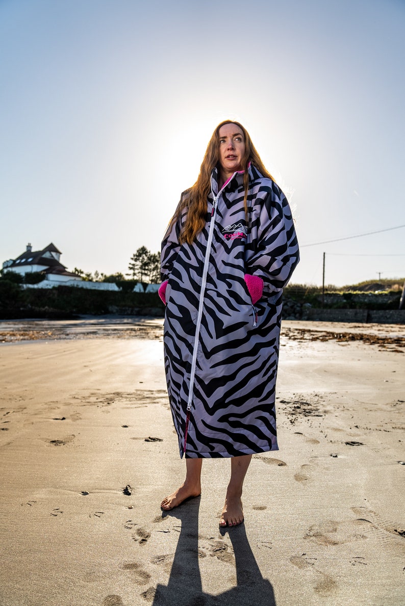Cosimac Cosirobe2 Zebra Print - Super Warm Waterproof Outdoor Changing ...