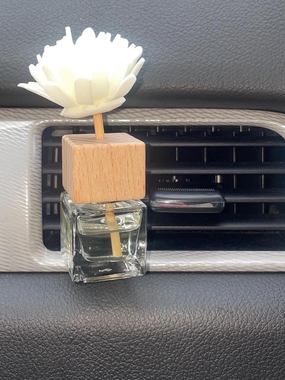 Reed Car Diffuser, Flower Car Diffuser, Vent Clip Car Diffuser, Mood Enhancing Car Diffuser ...