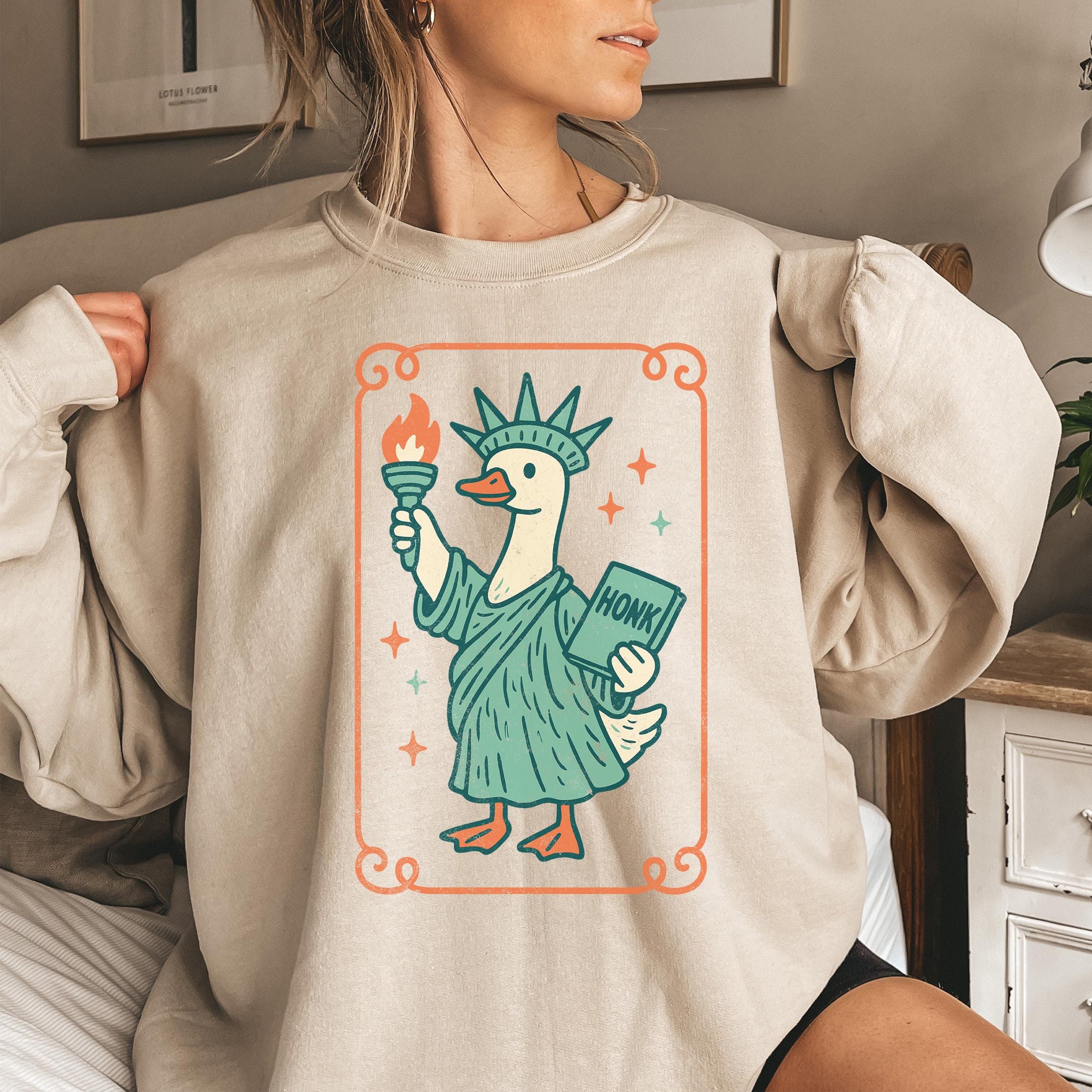 Liberty Goose SVG, Funny Patriotic PNG, 4th of July Goose Design, Honk ...