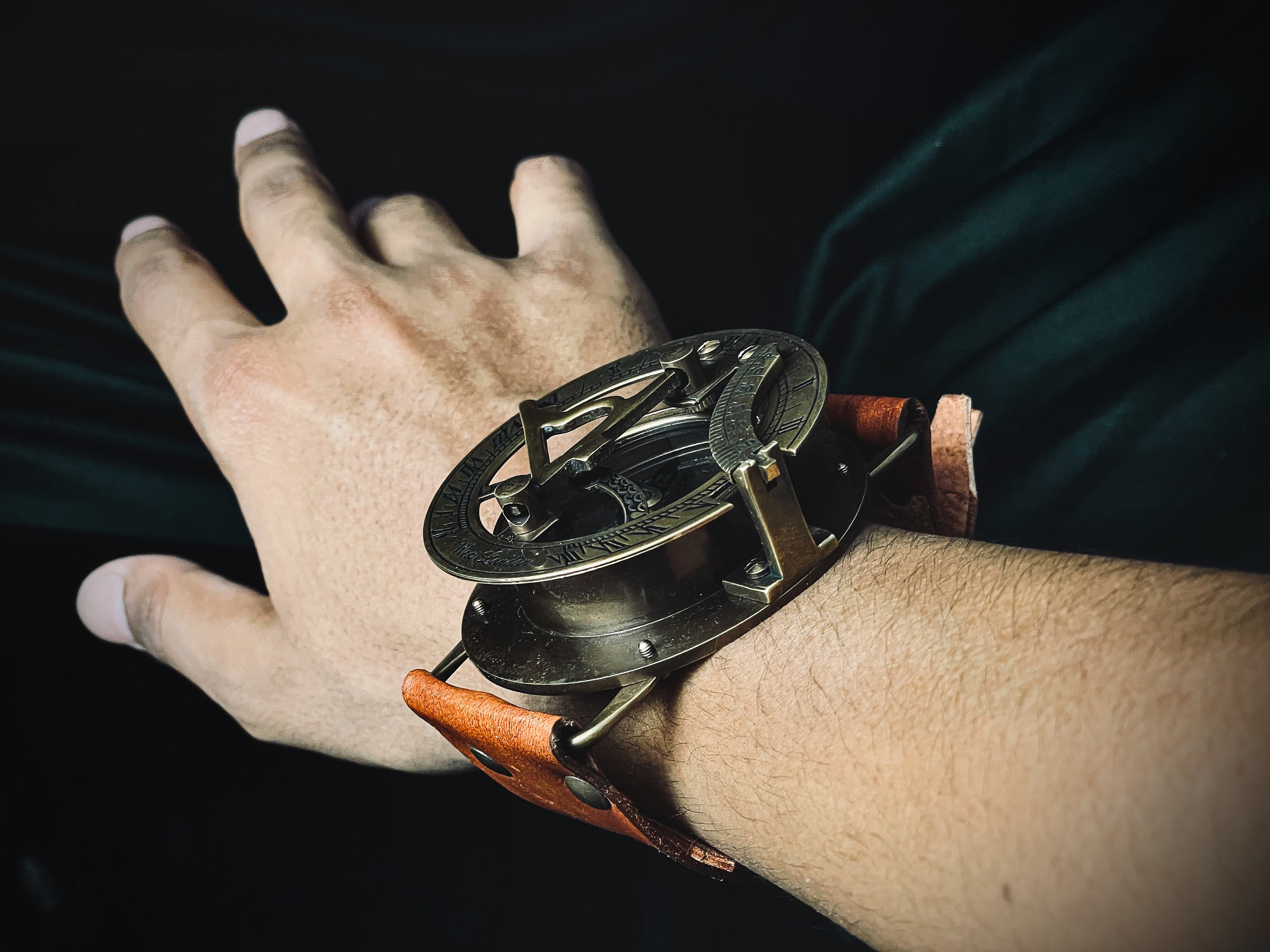 Handmade Nautical Wrist Compass Sundial Watch, Vintage-style Watch ...