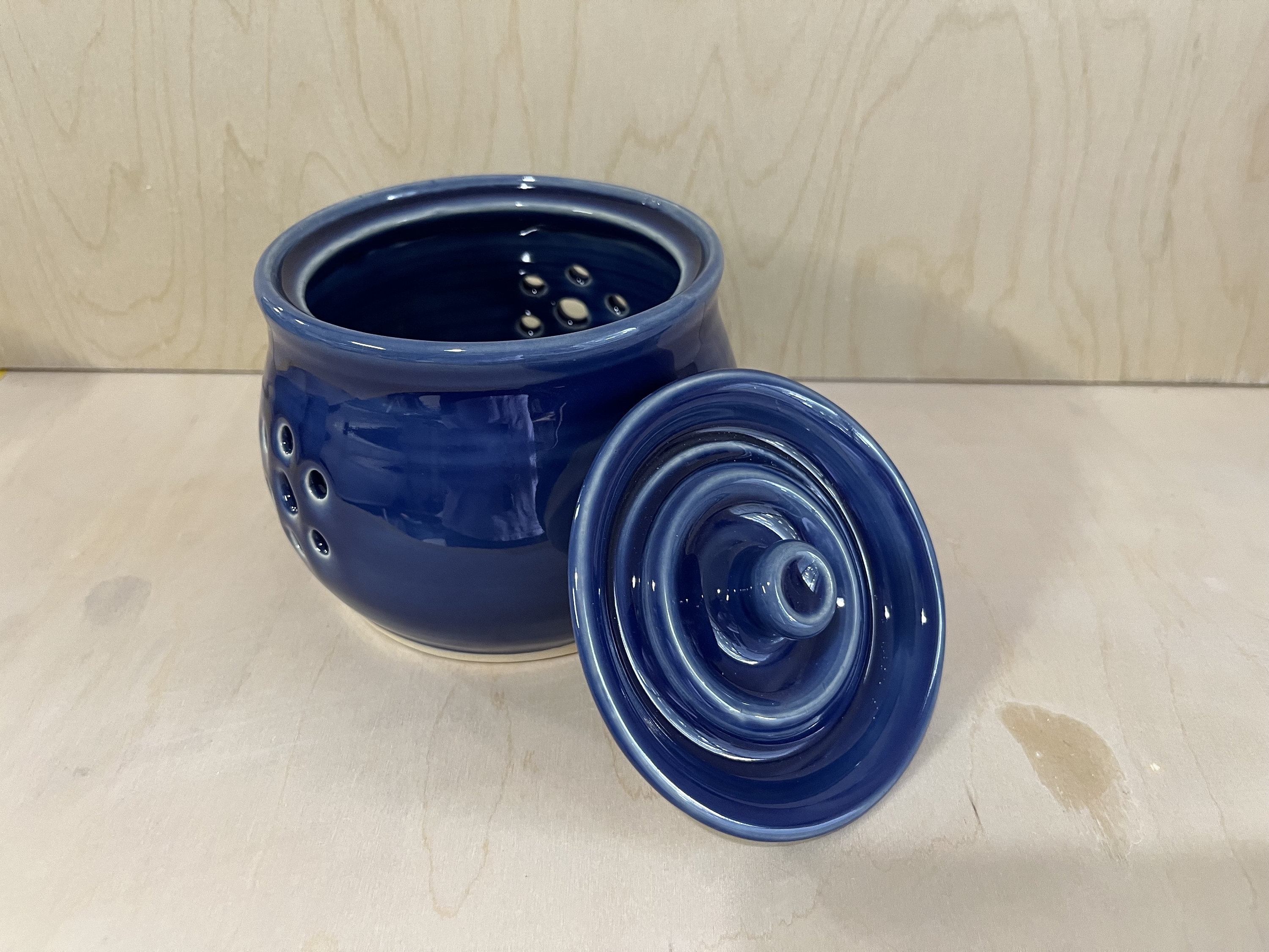 Large Garlic & Onion Holder Stoneware Handmade Garlic Keeper With Lid ...