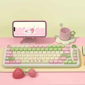 Kawaii Gaming Strawberry Milk Bunny Themed Keycaps PBT 158 Set MDA or ...
