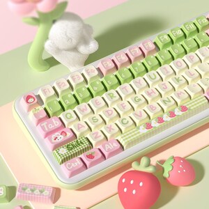 Kawaii Gaming Strawberry Milk Bunny Themed Keycaps PBT 158 Set MDA or ...
