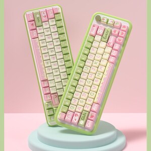 Kawaii Gaming Strawberry Milk Bunny Themed Keycaps PBT 158 Set MDA or ...