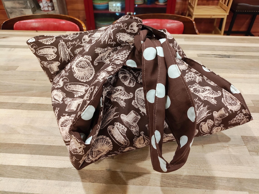 Insulated Casserole Carrier: Reversible Thanksgiving Polka Dot Design ...
