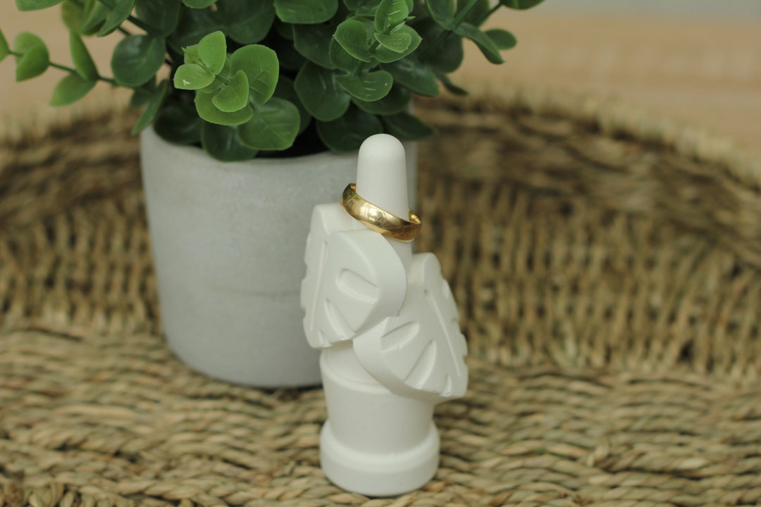 Monstera Deliciosa Single Jesmonite Ring Holder, White - Etsy