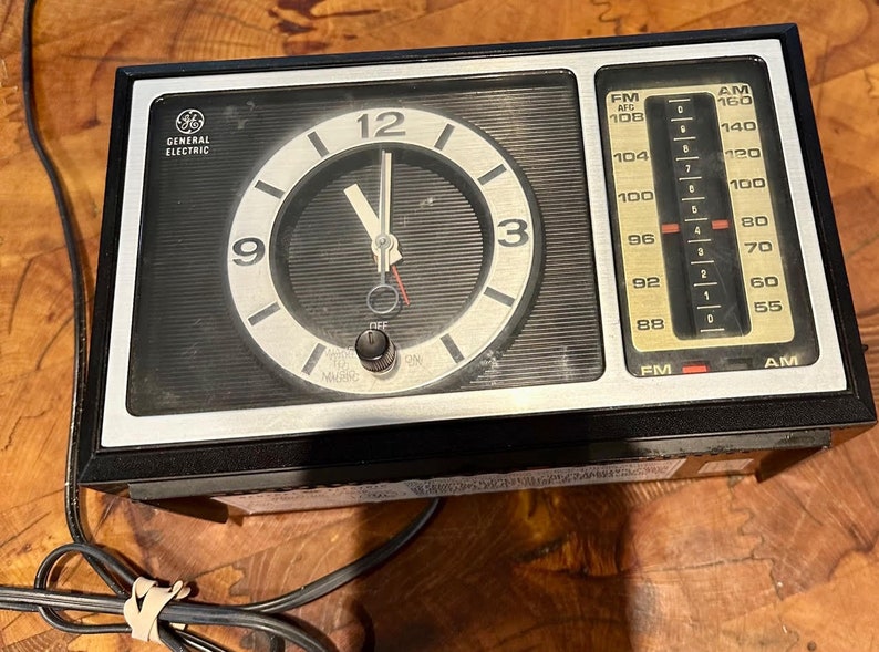 Charming Vintage MCM General Electric Clock - Etsy
