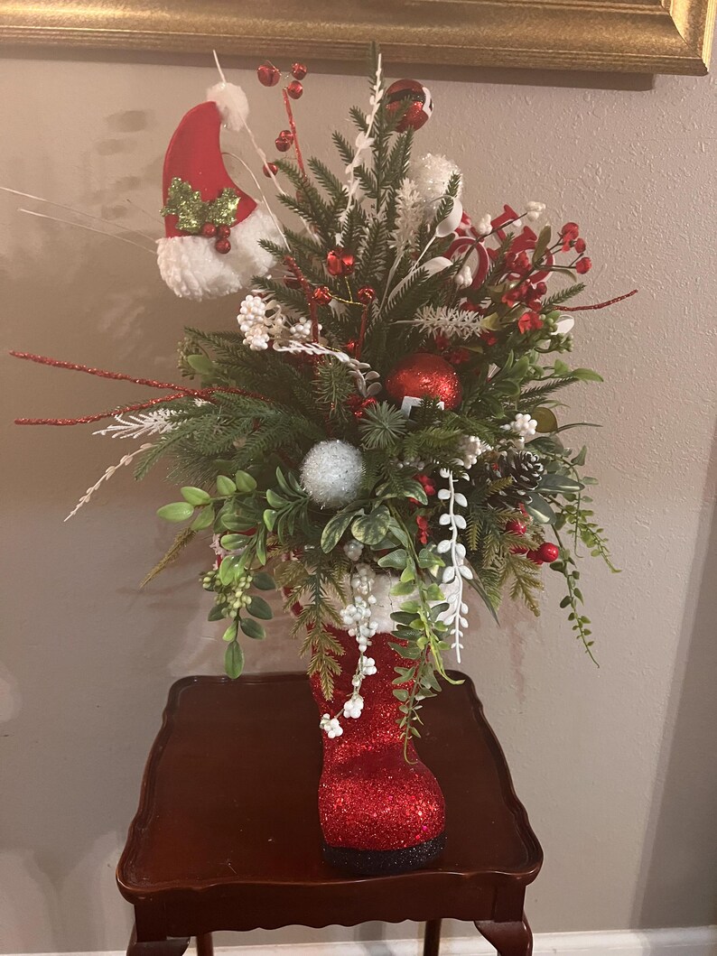Christmas Floral Arrangement, Holiday Florals, Santa Boot Floral ...