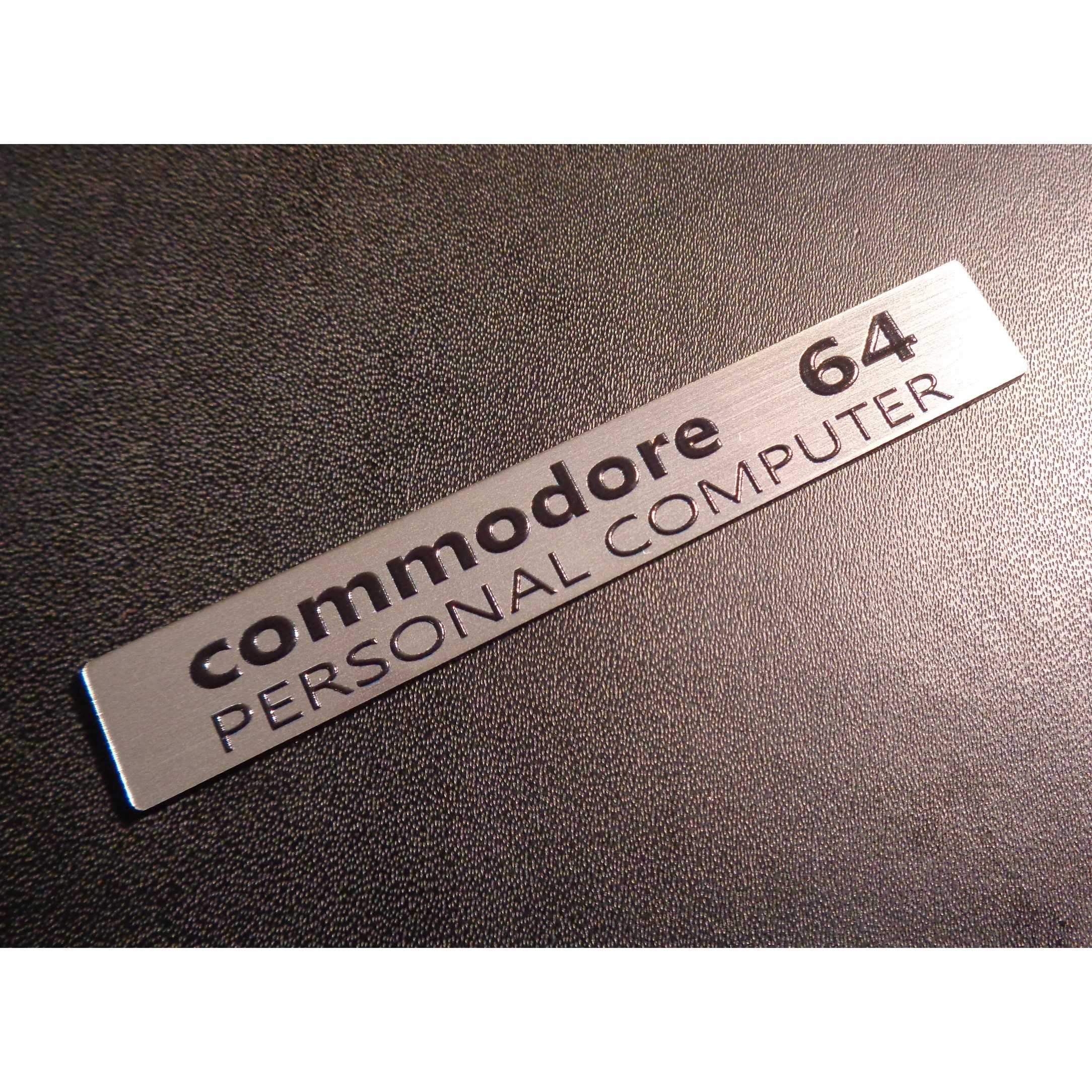 Commodore C64 Silver Label / Aufkleber / Sticker / Badge / Logo 7,7cm X ...