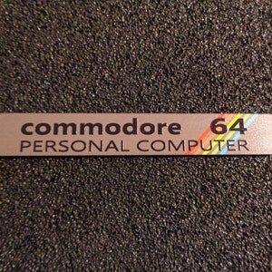 Commodore C64 Color Label / Aufkleber / Sticker / Badge / Logo 7,7cm X ...