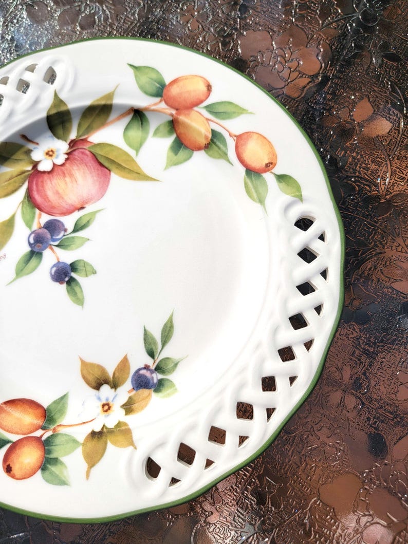 Brunelli "tiffany" Salad Plates – Italian Pierced Lattice, Fruit Motif ...