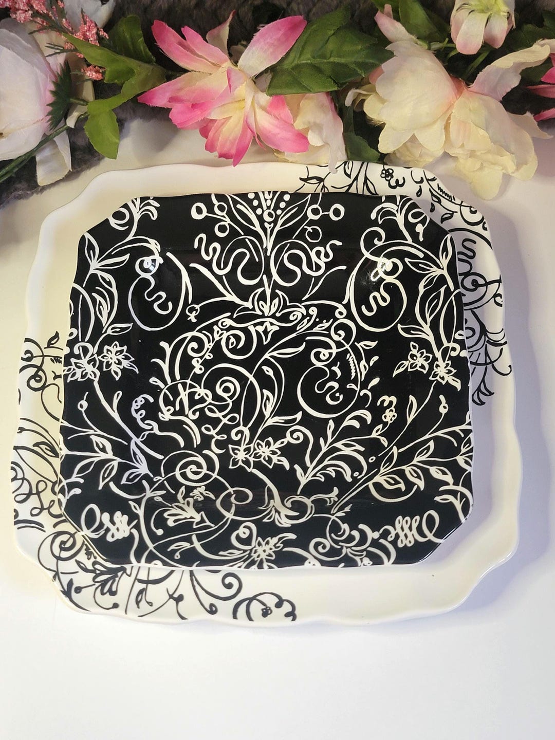 Cynthia Rowley Plates Set of 2 Place Settings - Black & White ...