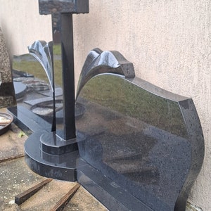 Headstone, Grave Stone, Granite Memorial. Grabstein. Lápida Sepulcral ...