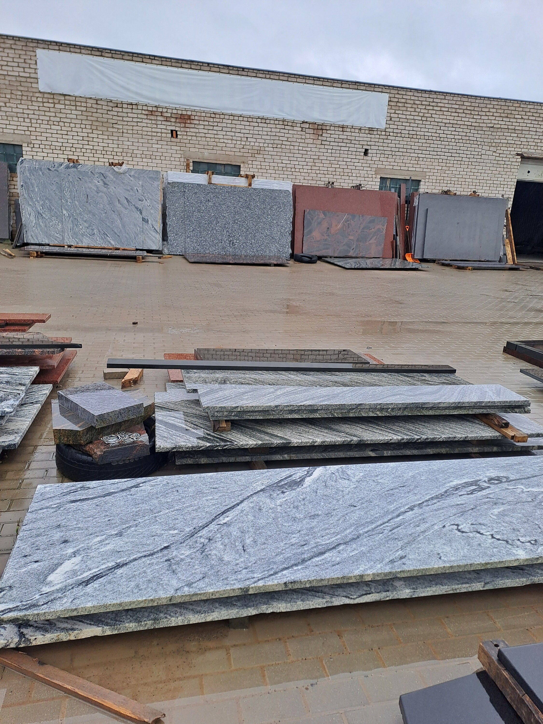 Granite Headstone. Gravestone. Monument. Grabstein. Lápida Sepulcral ...