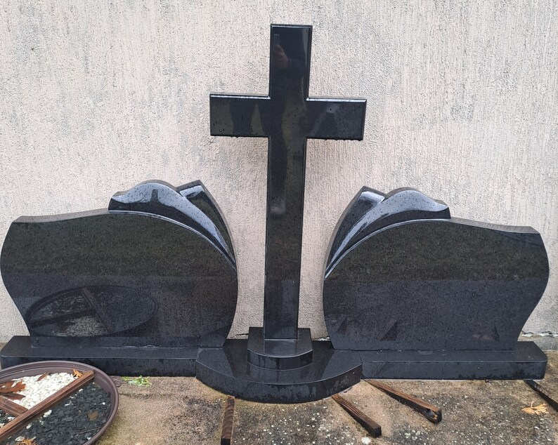 Headstone, Grave Stone, Granite Memorial. Grabstein. Lápida Sepulcral ...