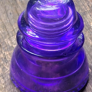 Glass Insulator Vintage Hemingray 42 Violet Purple Colorized Glass ...
