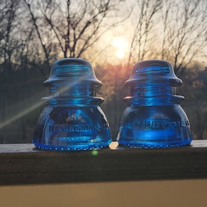 Two Hemingray 42 Glass Insulators-colorized | Cobalt Blue Collectible ...