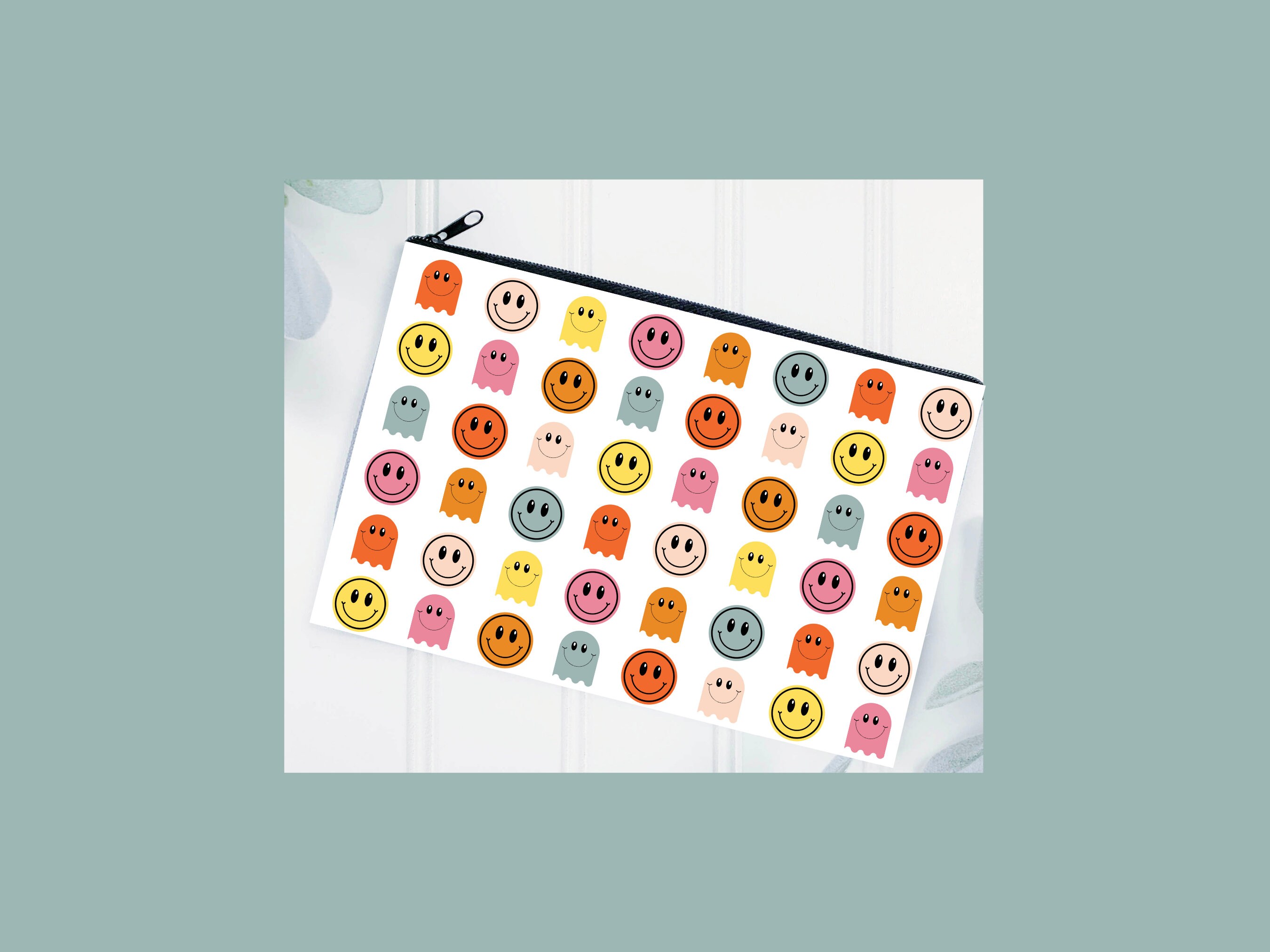 Retro Smiley Face Ghost | Retro Patterns | Retro Smiley Face ...