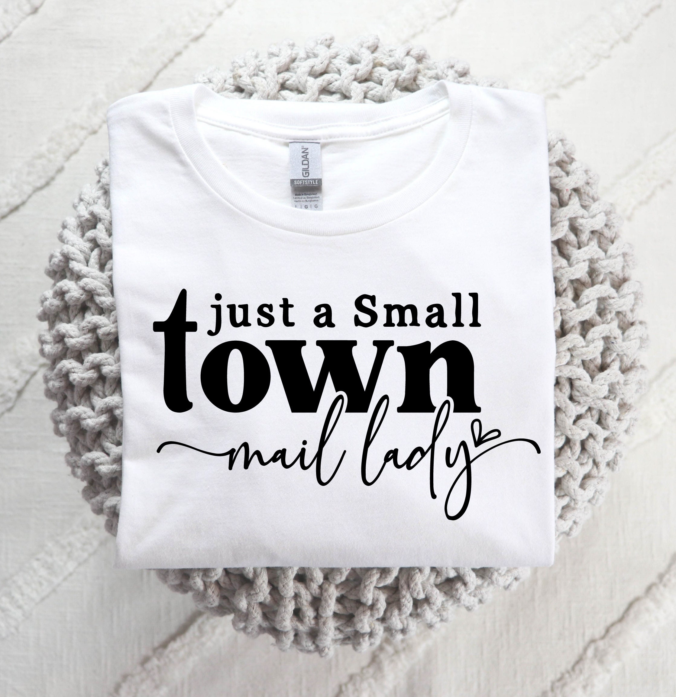Small Town Mail Lady SVG Pngtry That in a Small Town - Etsy