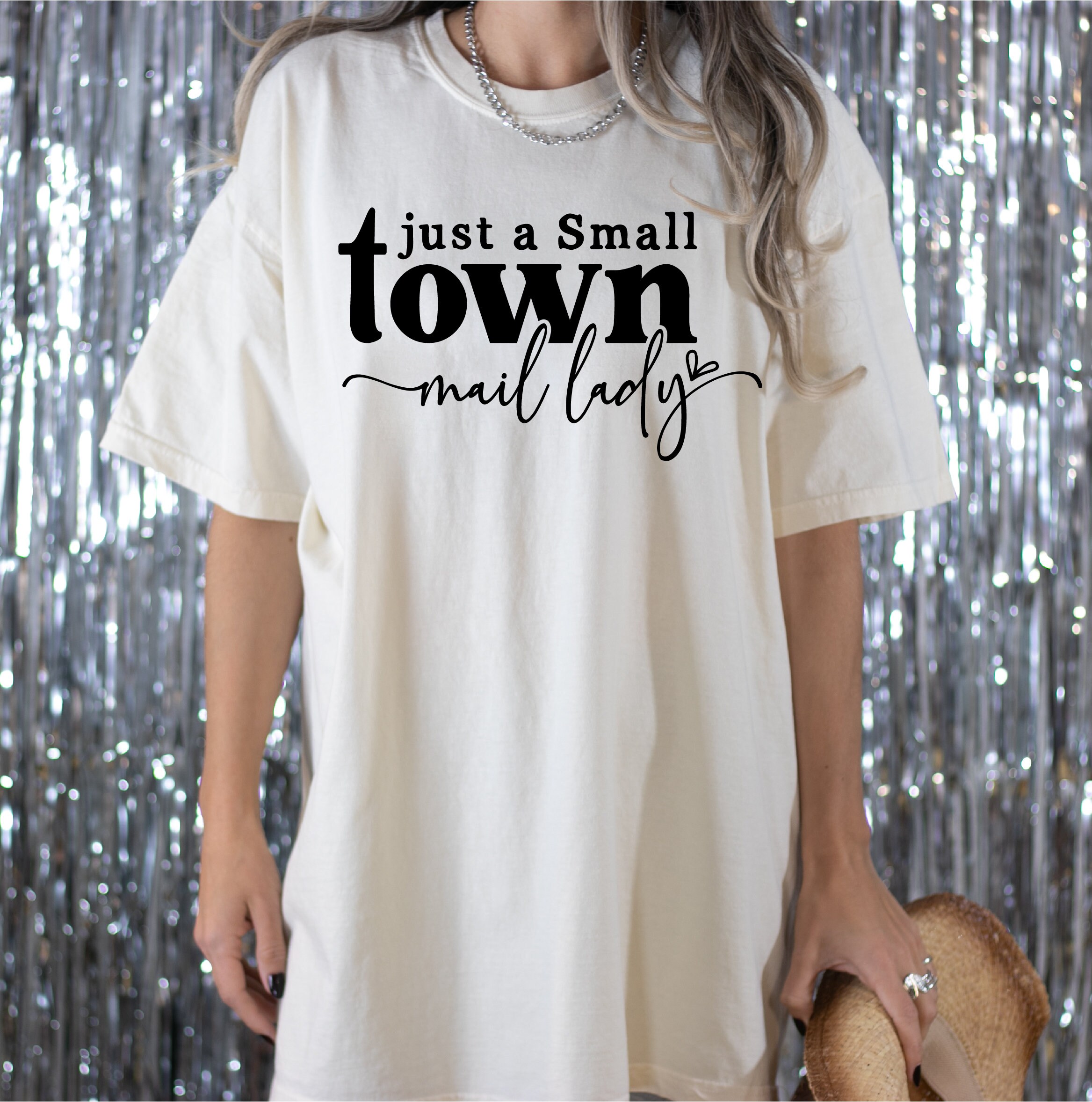 Small Town Mail Lady SVG Pngtry That in a Small Town - Etsy