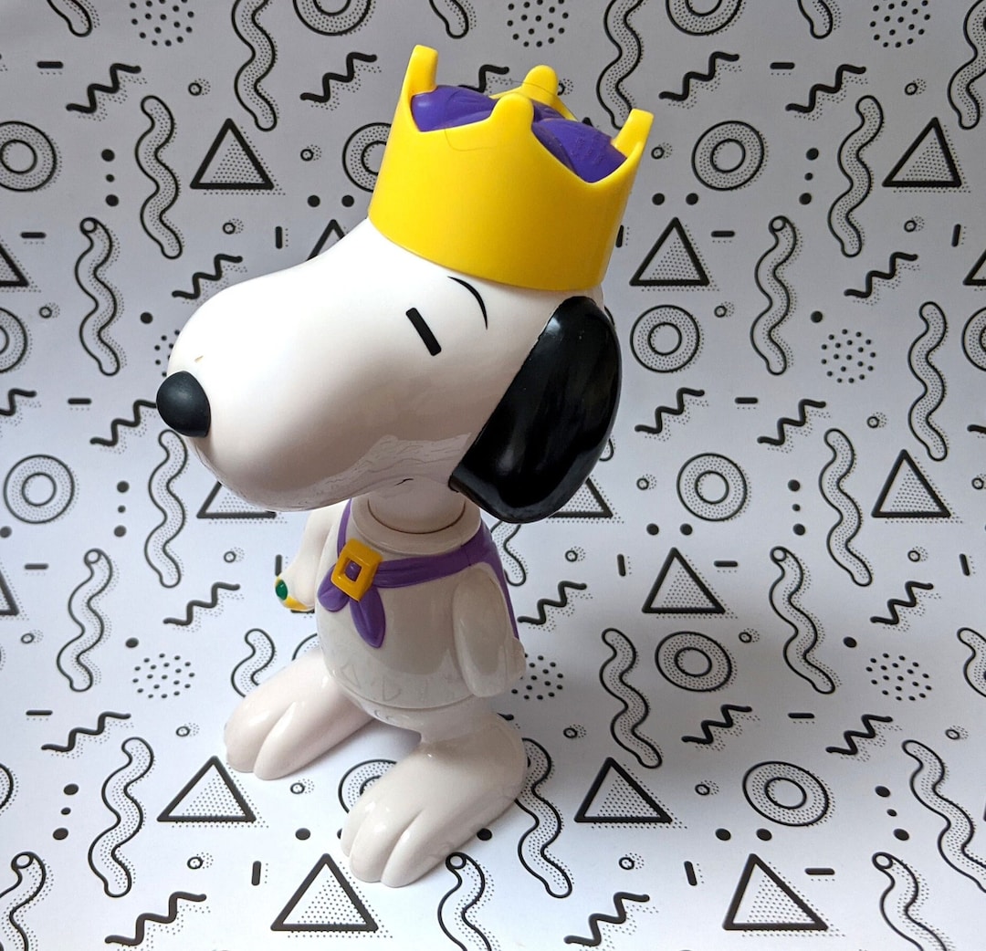 Snoopy 'king' Figure Vintage 2000 Mcdonald's Happy - Etsy