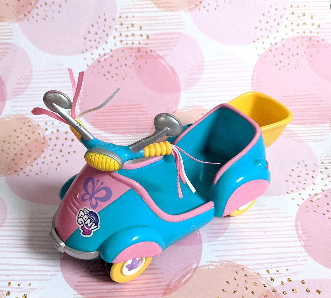 MLP G3 Scooter Butterfly Island Scootin' Along 2004 Hasbro | My Little ...