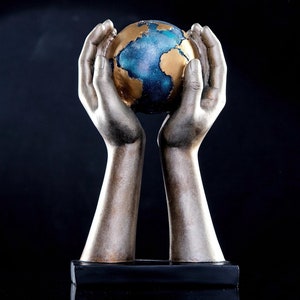 Decorative Hands Holding the Earth Globe Statue, Vintage Style World ...