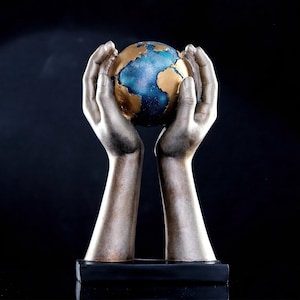 Decorative Hands Holding the Earth Globe Statue, Vintage Style World ...