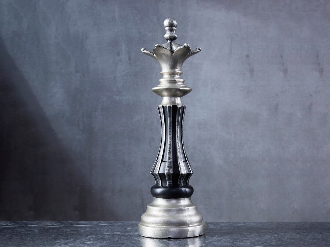 Decorative Chess Queen Piece, Vintage Style Silver Black Regina Queen ...