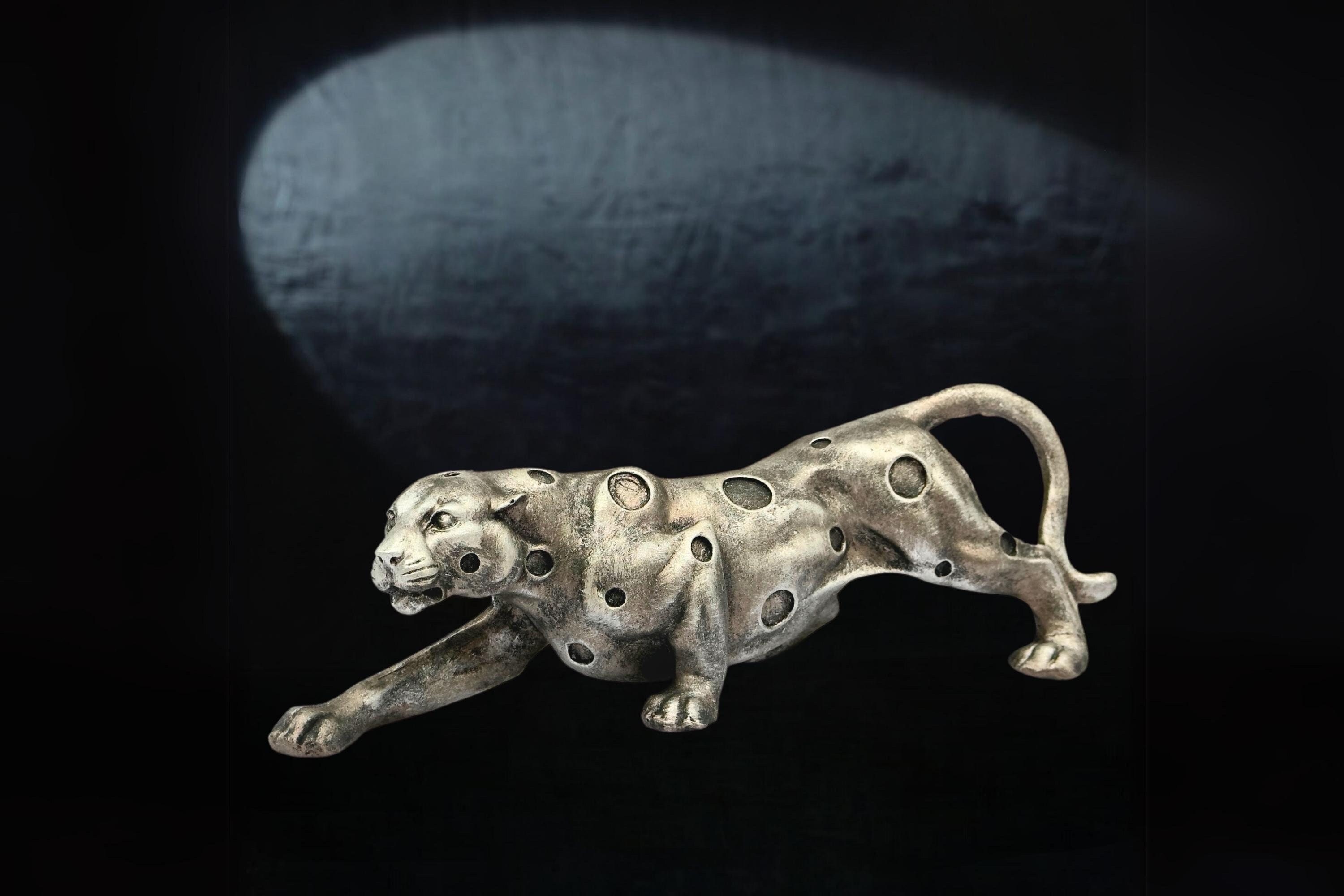 Panther Statue With Circular Hole: Hand-painted Puma Jaguar Leopard ...