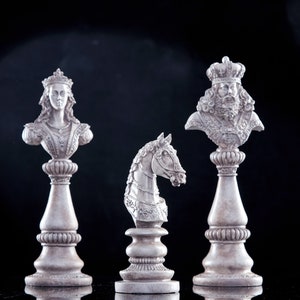 Decorative Bone Colored Knight Chess Piece, Vintage Style Horse Statue ...