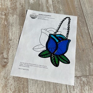 Simple Rosebud Stained Glass Pattern • Stained Glass Patterns • Rose ...