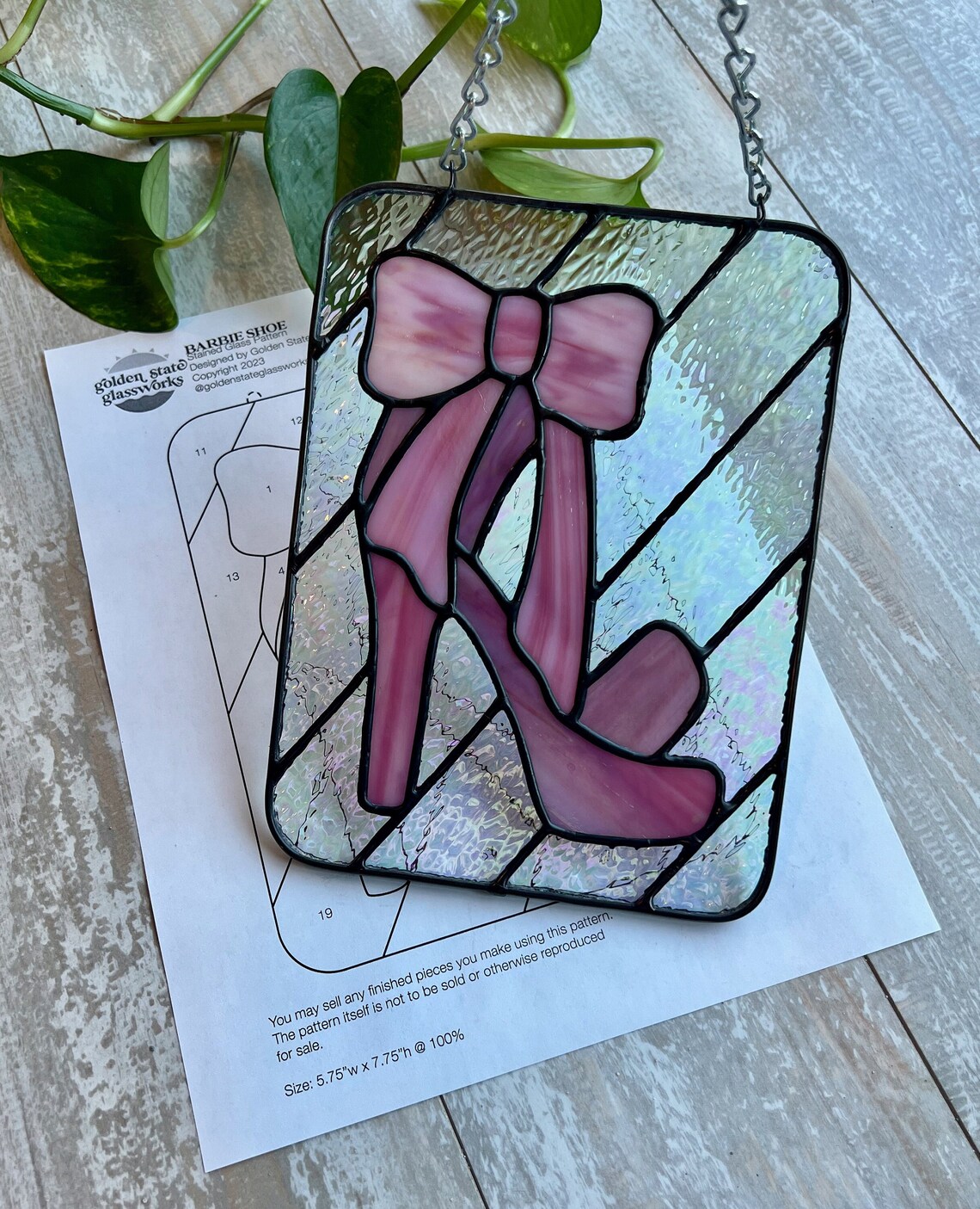 Barbie Shoe Stained Glass Pattern: Suncatcher Design (PDF, SVG, PNG) - Etsy