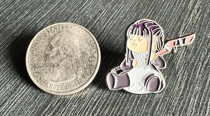 Anime Chibi Pouting Fern the Mage Pin - Etsy