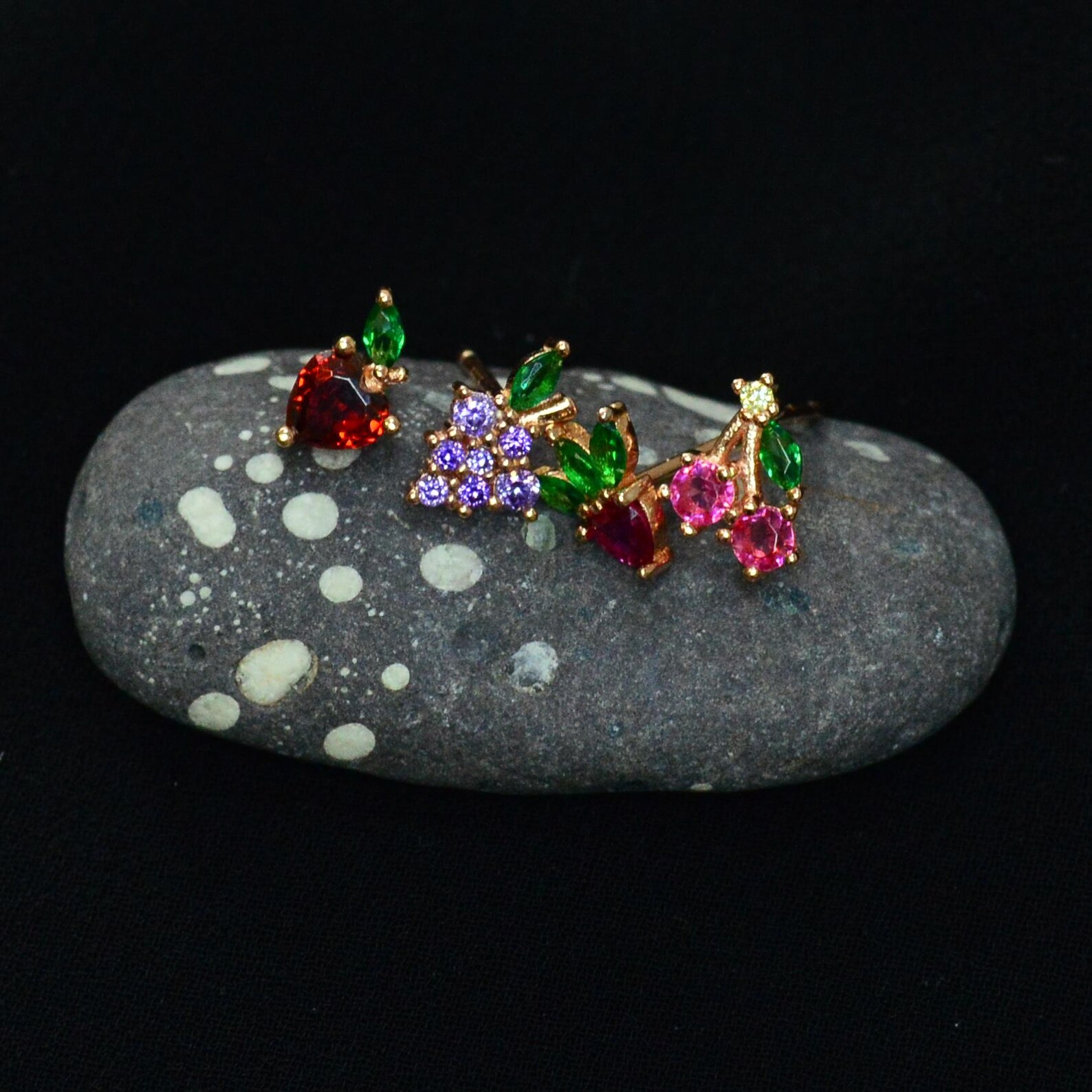 Cute Fruit Pins - Set of 4 Pins Strawberry Raspberry Grapes Cherries ...