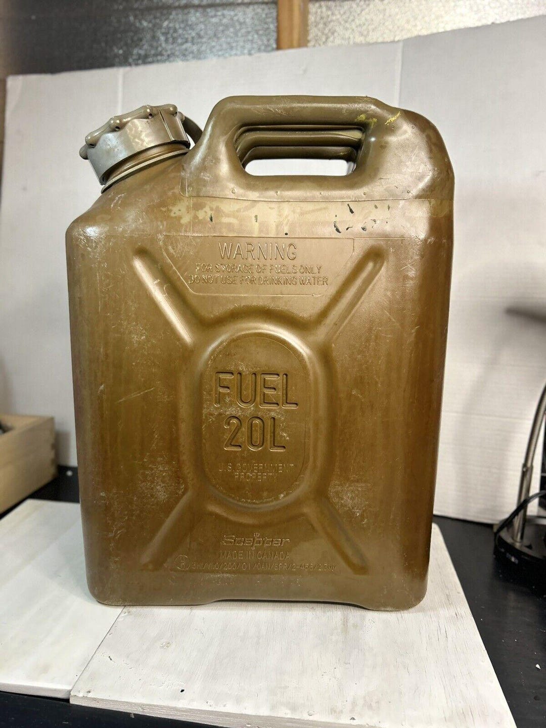 Military Fuel Can MFC 5 Gallon / 20 L Scepter Field Drab USGI. Used in ...