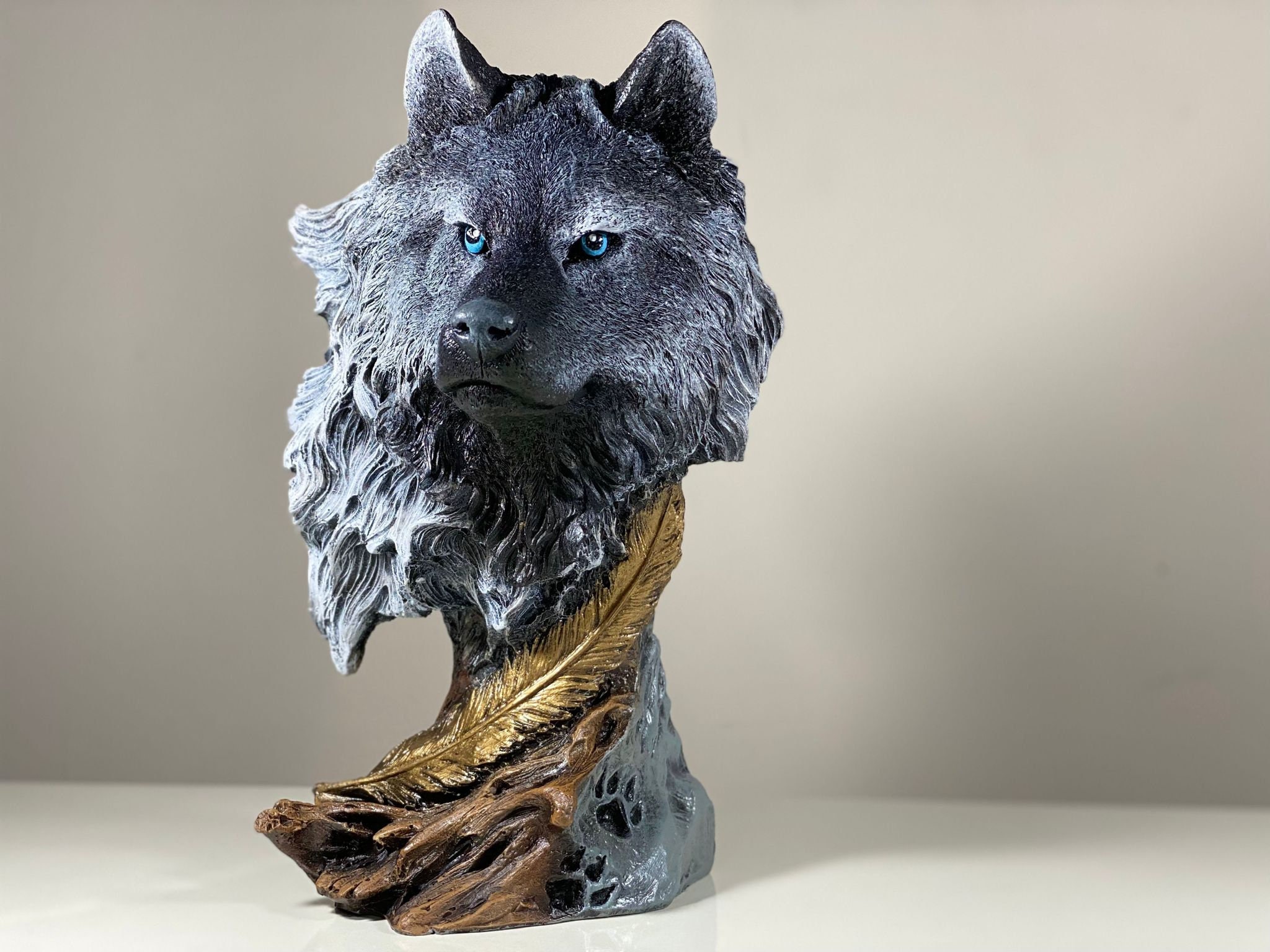 Wolf Statue, Wolf Statue, Wolf Bust Sculpture, Handmade Wolf Statue ...
