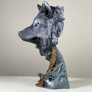 Wolf Statue, Wolf Statue, Wolf Bust Sculpture, Handmade Wolf Statue ...