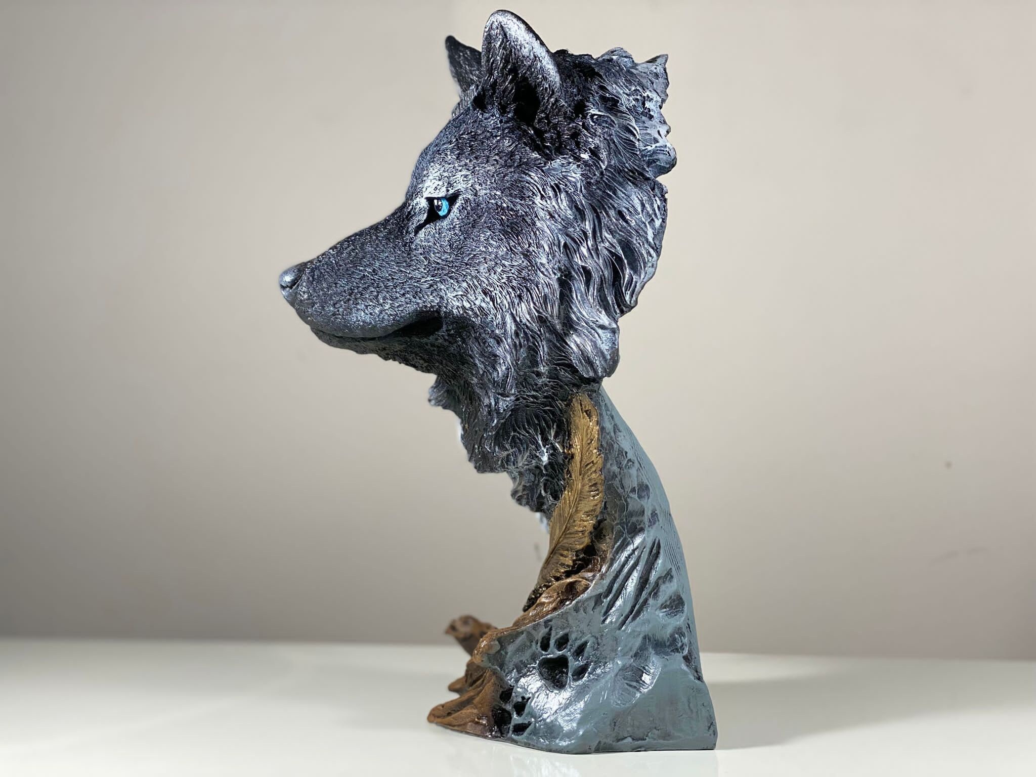 Wolf Statue, Wolf Statue, Wolf Bust Sculpture, Handmade Wolf Statue ...