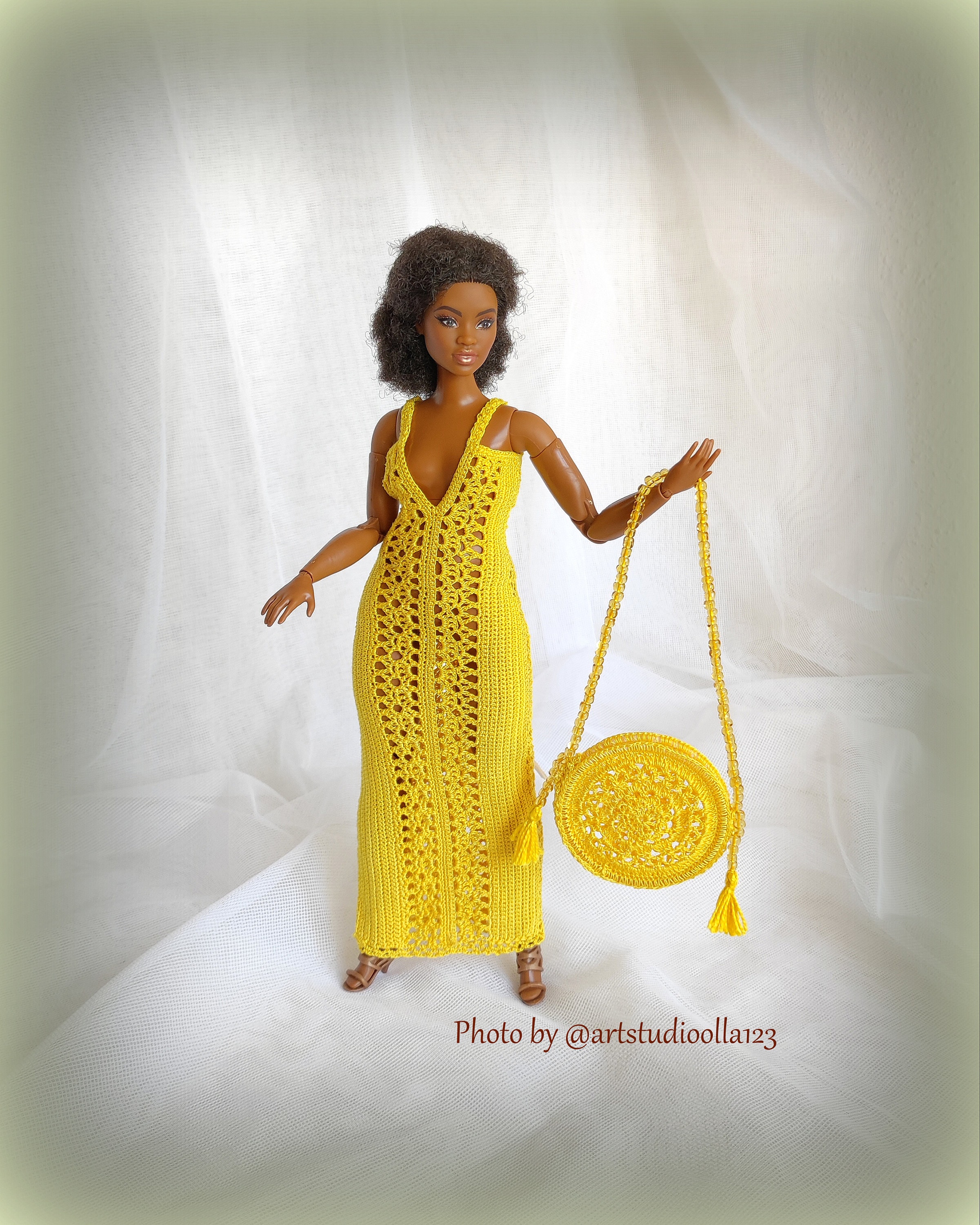 Summer Dress and Handbag for a Round Doll, Scale 1/6, 12", 30cm ...