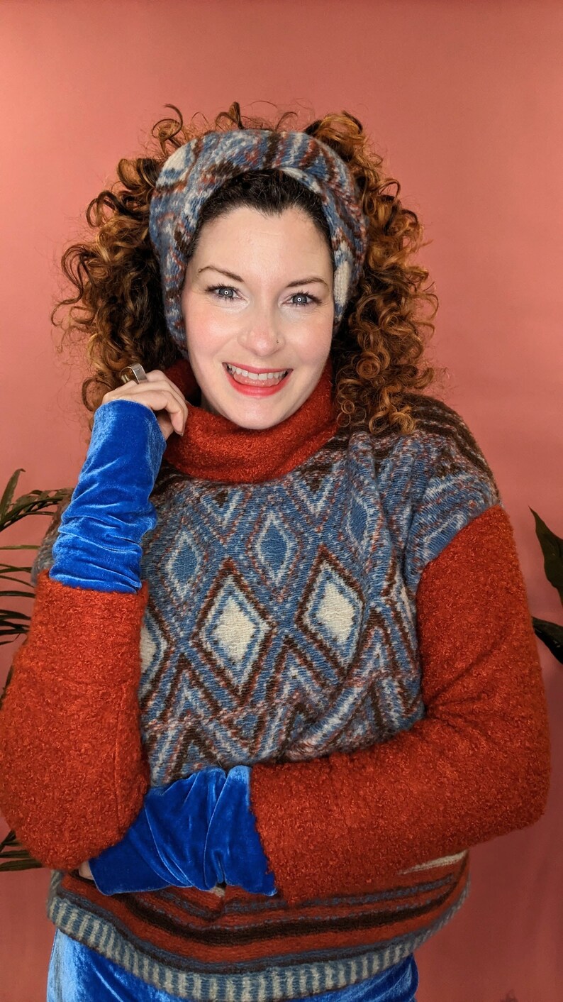 Knitted Headband in Neutral Triangle - Etsy