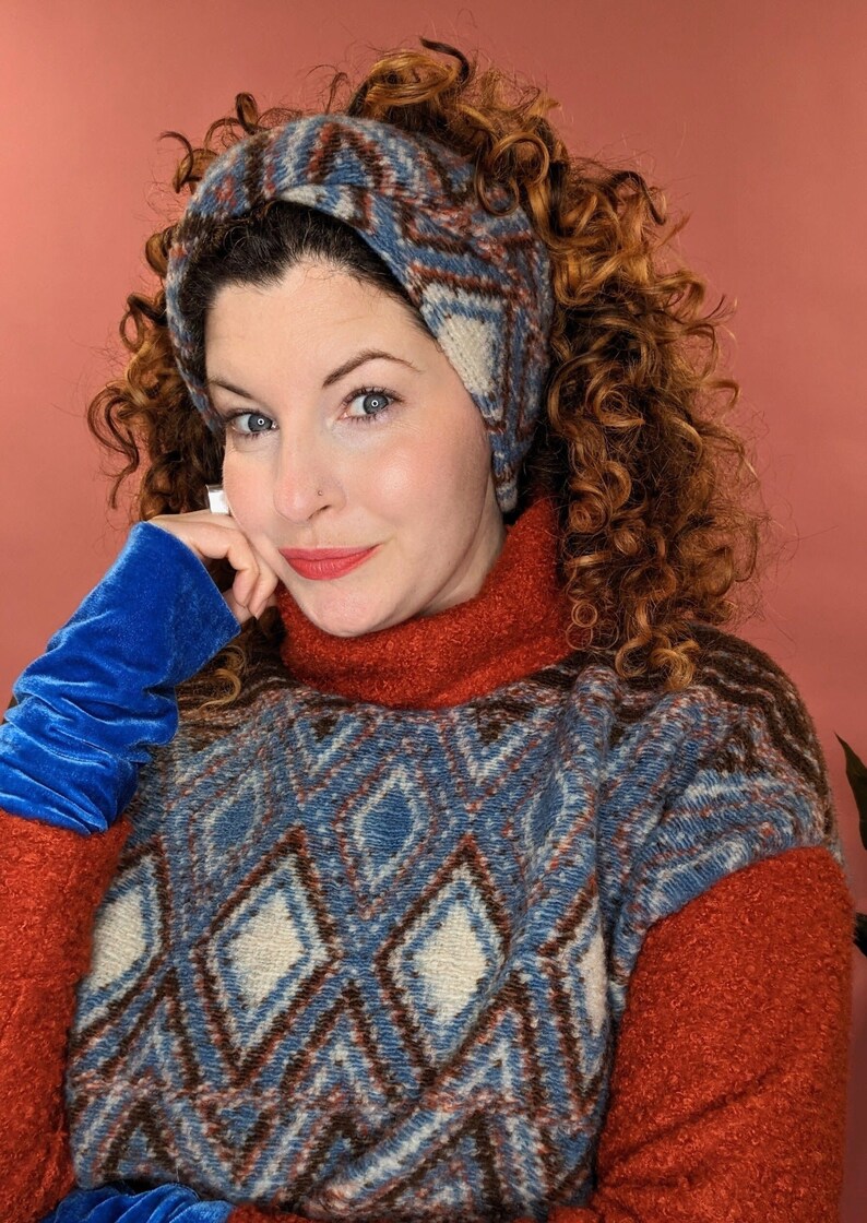 Knitted Headband in Neutral Triangle - Etsy