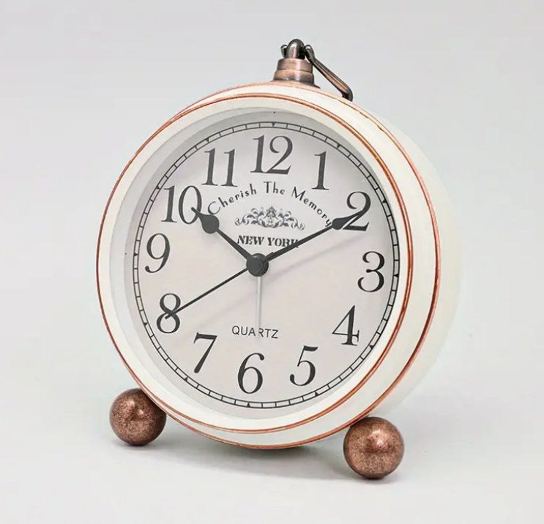 Silent Alarm Clock New York Table Clock Retro Iron Alarm Clock Gift for ...