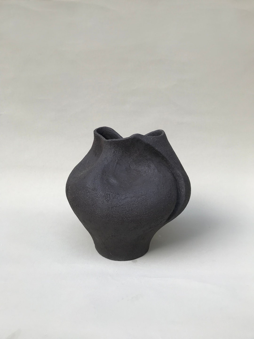 Handmade Black Ceramic Vase, Unique Ceramic Vase, Abstract Ceramic ...