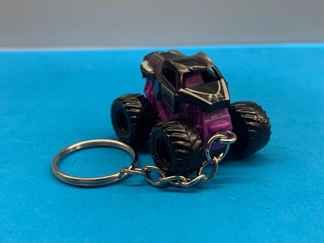 Monster Jam 24 Marvel Black Panther Monster Truck Mini/micro/nano ...